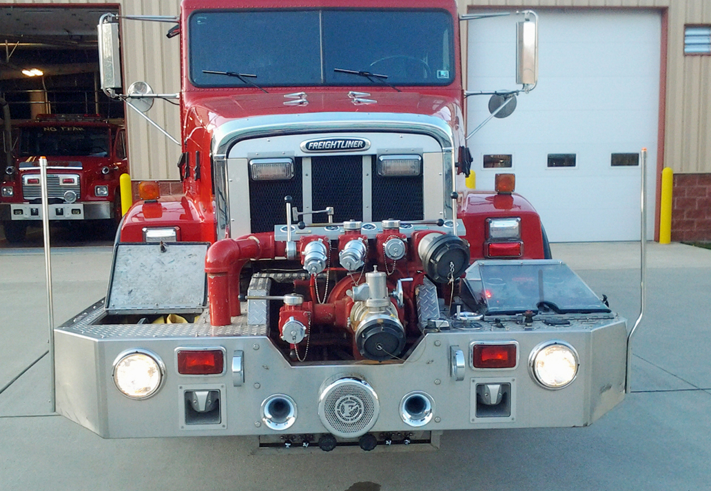2000 Freightliner/ 4 Guys 1500 GPM pumper - Adirondack Fire Equipment ...