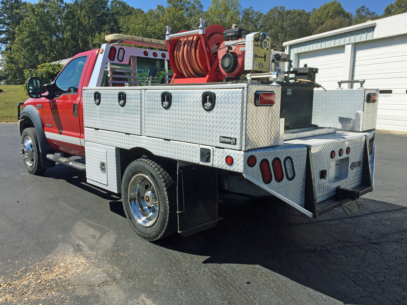 2007 mini pumper on Ford F-450 - Adirondack Fire Equipment website