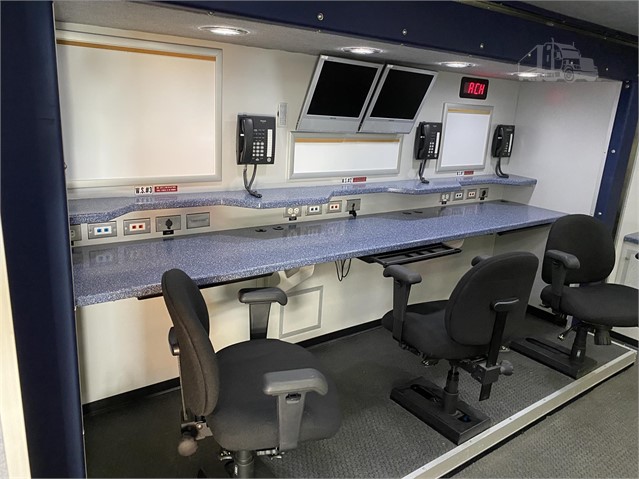 2005 Pierce Lance Command Center - Adirondack Fire Equipment website