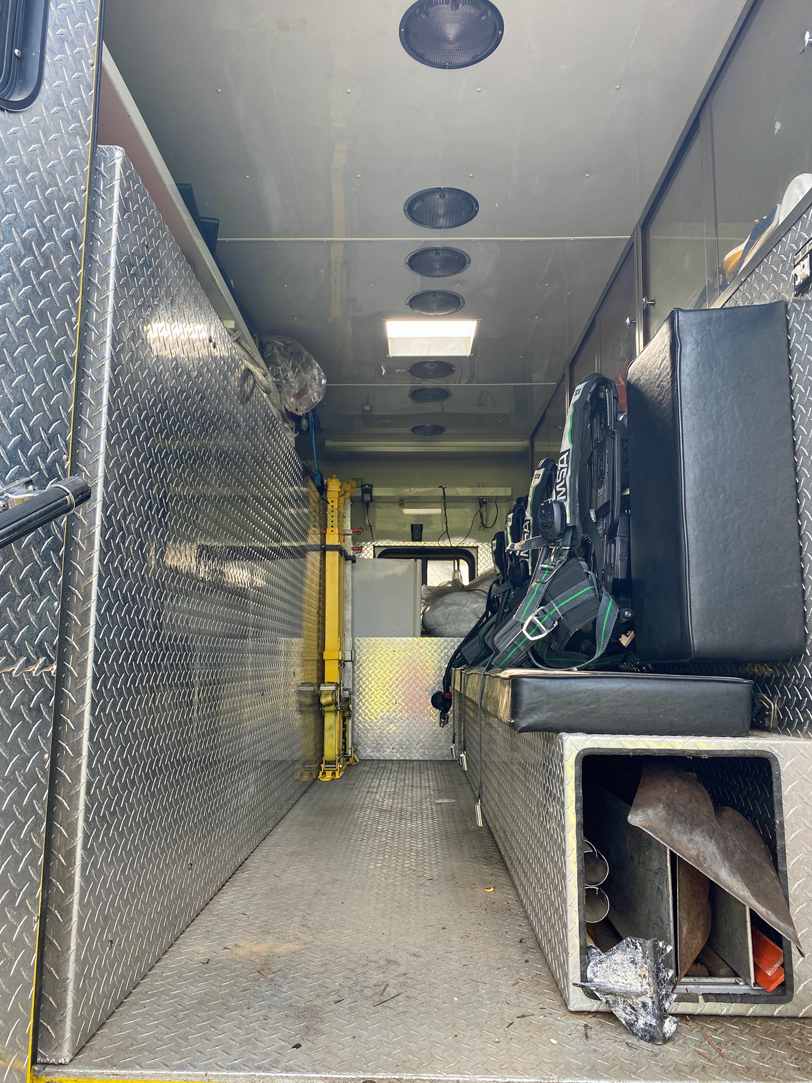 1992 3D Fire Apparatus rescue body in excellent condition is for sale ...