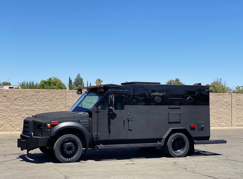 2009 Ford SWAT vehicle - Adirondack Fire Equipment website