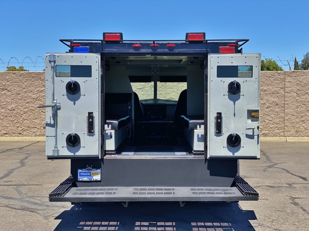 2009 Ford SWAT vehicle - Adirondack Fire Equipment website