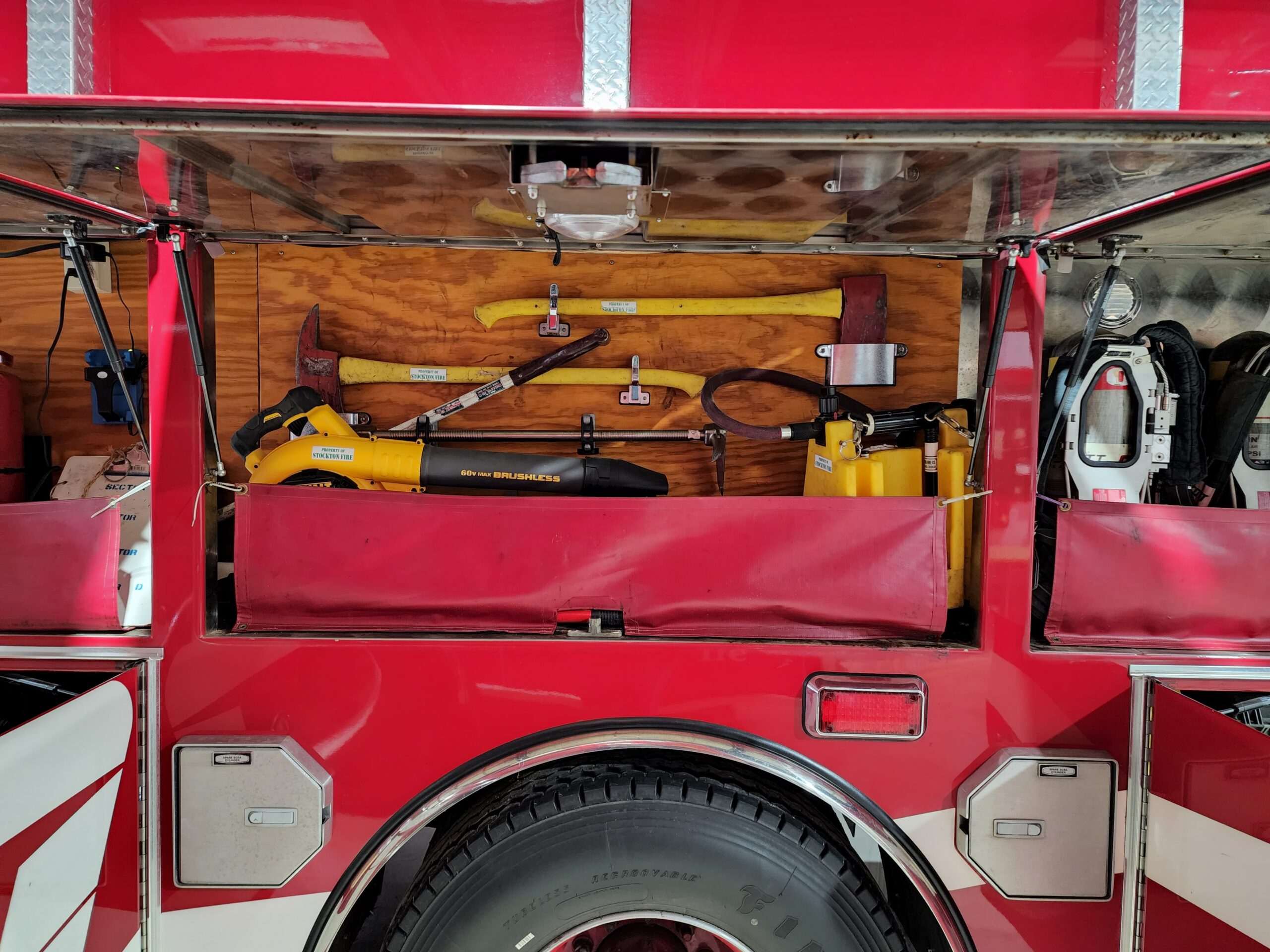 2001 International/ 4 Guys 1500 GPM pumper - Adirondack Fire Equipment ...