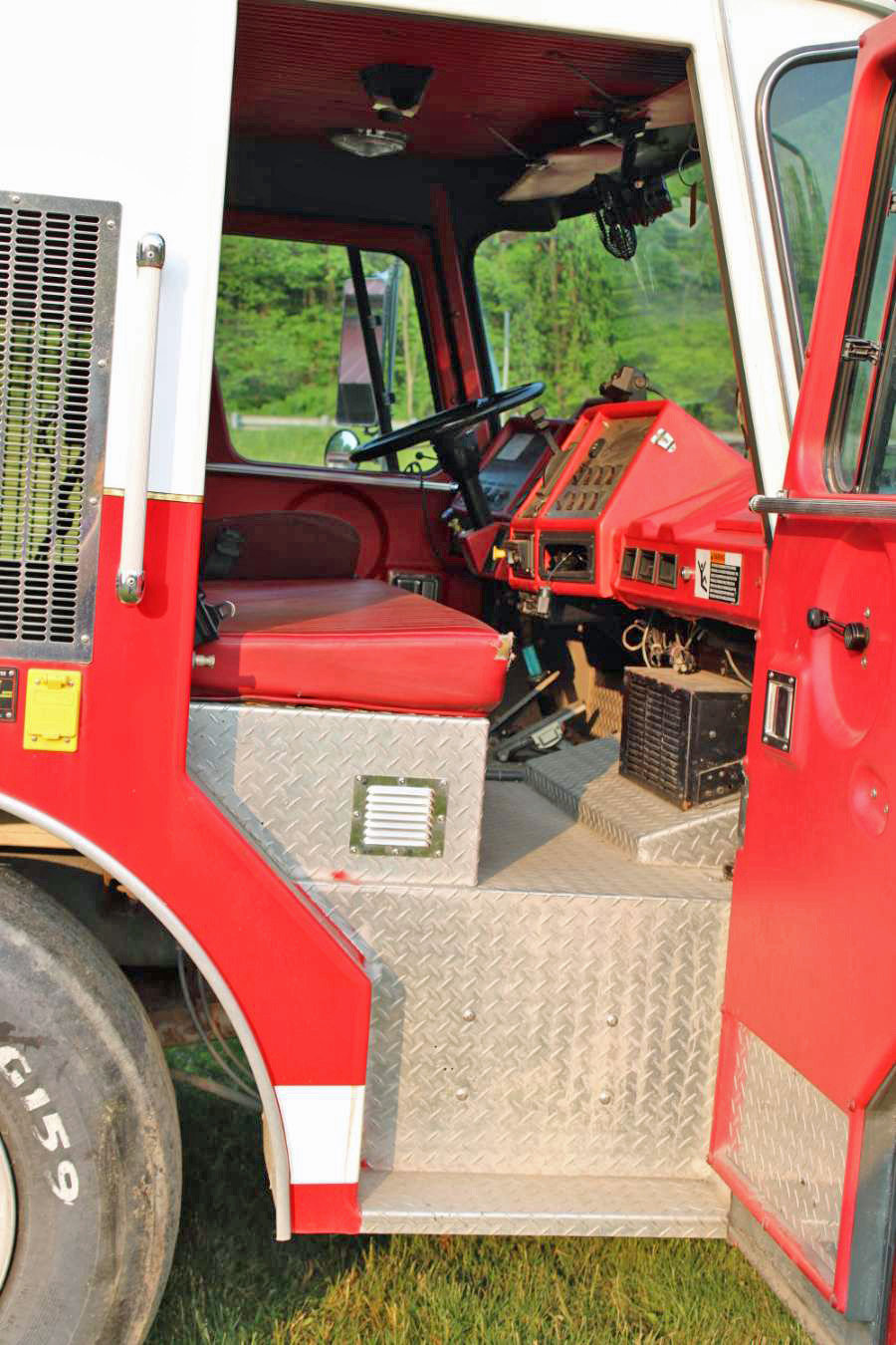 Deal of the Week ! 1991 E-One Pumper/ Tanker - 1750 Hale / 1500 Poly ...