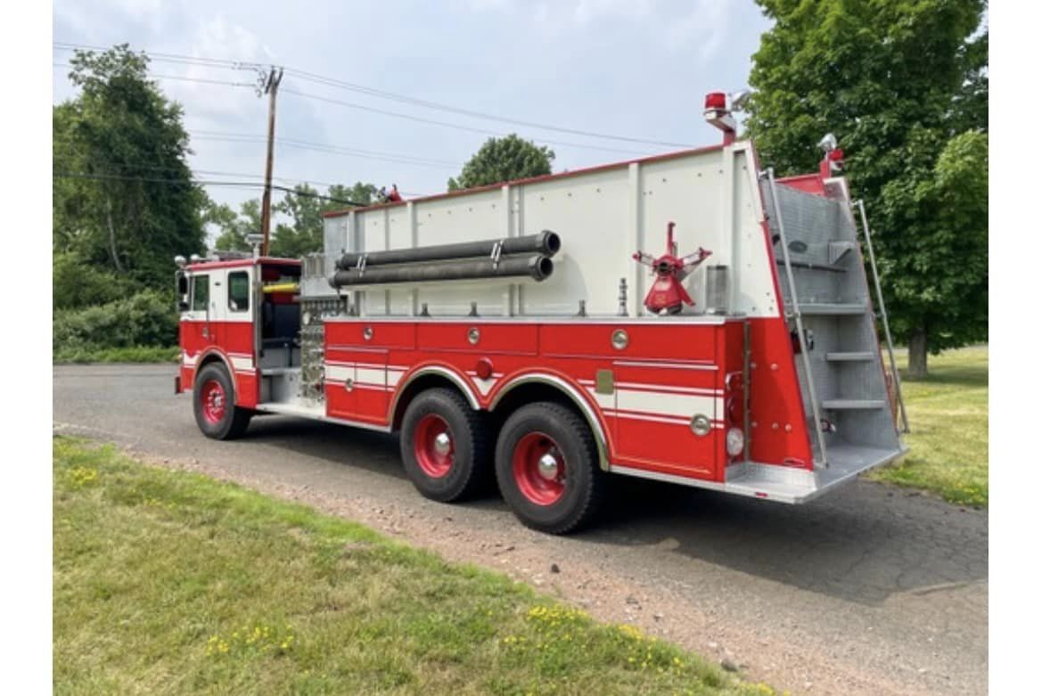 1986 Pierce pumper-tanker - Adirondack Fire Equipment website
