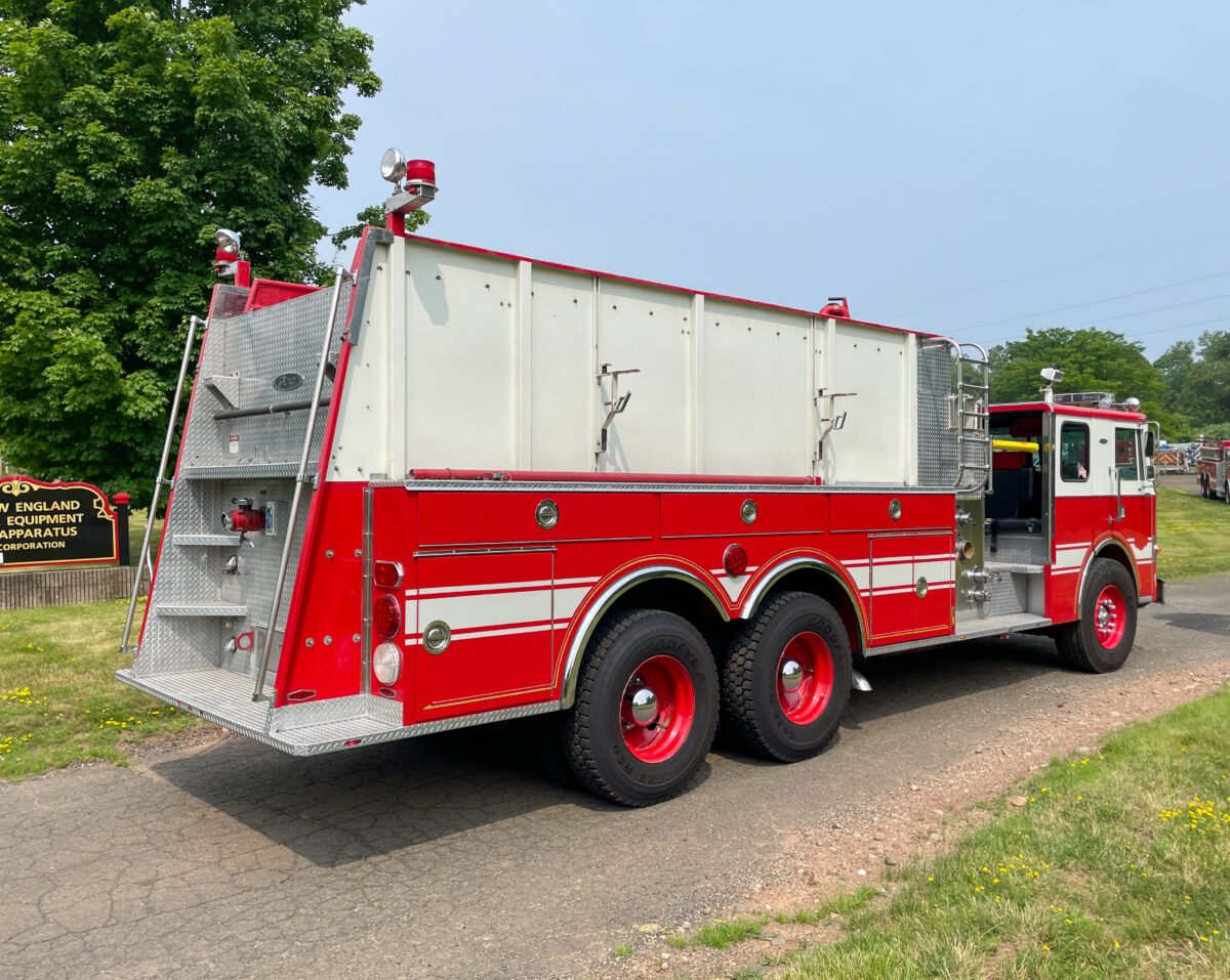 1986 Pierce pumper-tanker - Adirondack Fire Equipment website